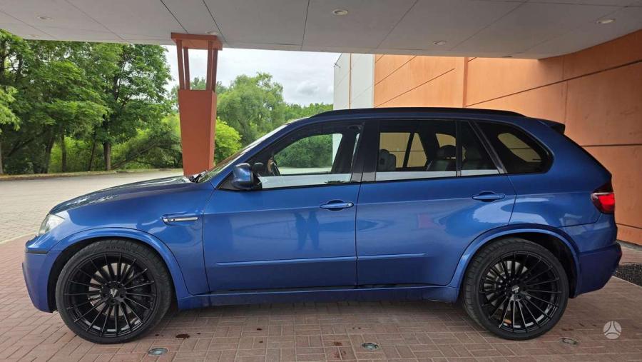 Blue BMW X5 M 2011 in Kedainiai, with an engine capacity of 4.40 L and mileage of 270 thousand km for 19999 €, photo 6 on AUTOMOTO.COM.LV