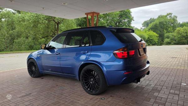 Blue BMW X5 M 2011 in Kedainiai, with an engine capacity of 4.40 L and mileage of 270 thousand km for 19999 €, photo 7 on AUTOMOTO.COM.LV