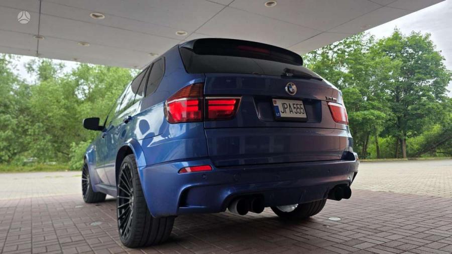 Blue BMW X5 M 2011 in Kedainiai, with an engine capacity of 4.40 L and mileage of 270 thousand km for 19999 €, photo 10 on AUTOMOTO.COM.LV