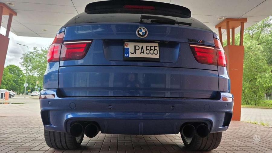 Blue BMW X5 M 2011 in Kedainiai, with an engine capacity of 4.40 L and mileage of 270 thousand km for 19999 €, photo 14 on AUTOMOTO.COM.LV