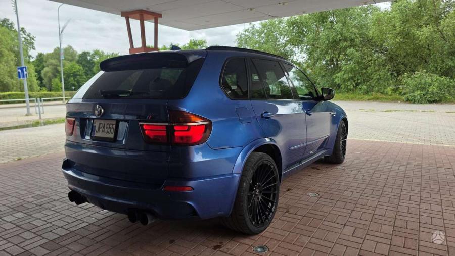 Blue BMW X5 M 2011 in Kedainiai, with an engine capacity of 4.40 L and mileage of 270 thousand km for 19999 €, photo 15 on AUTOMOTO.COM.LV