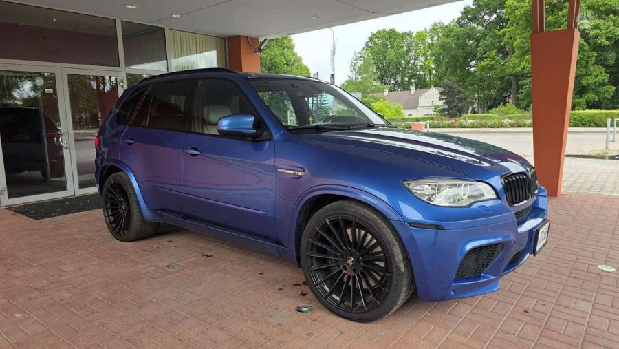 Blue BMW X5 M 2011 in Kedainiai, with an engine capacity of 4.40 L and mileage of 270 thousand km for 19999 €, photo 21 on AUTOMOTO.COM.LV