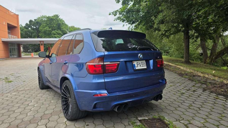 Blue BMW X5 M 2011 in Kedainiai, with an engine capacity of 4.40 L and mileage of 270 thousand km for 19999 €, photo 24 on AUTOMOTO.COM.LV