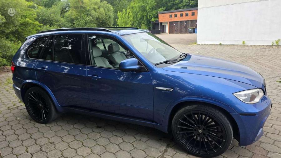 Blue BMW X5 M 2011 in Kedainiai, with an engine capacity of 4.40 L and mileage of 270 thousand km for 19999 €, photo 30 on AUTOMOTO.COM.LV