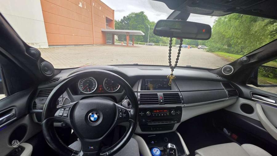 Blue BMW X5 M 2011 in Kedainiai, with an engine capacity of 4.40 L and mileage of 270 thousand km for 19999 €, photo 38 on AUTOMOTO.COM.LV