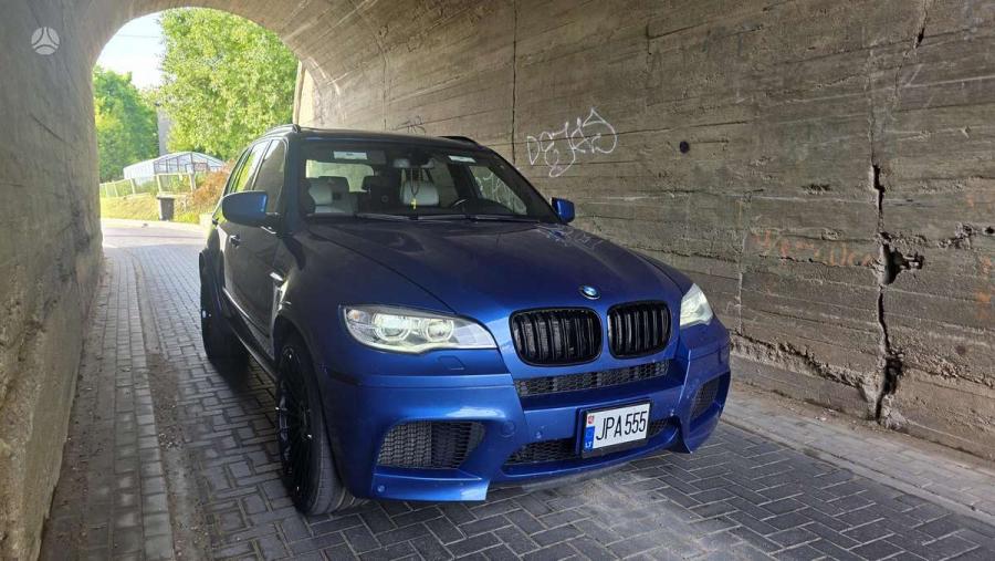 Blue BMW X5 M 2011 in Kedainiai, with an engine capacity of 4.40 L and mileage of 270 thousand km for 19999 €, photo 47 on AUTOMOTO.COM.LV