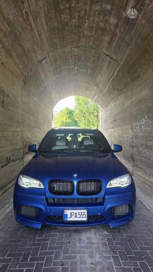 Blue BMW X5 M 2011 in Kedainiai, with an engine capacity of 4.40 L and mileage of 270 thousand km for 19999 €, photo 48 on AUTOMOTO.COM.LV