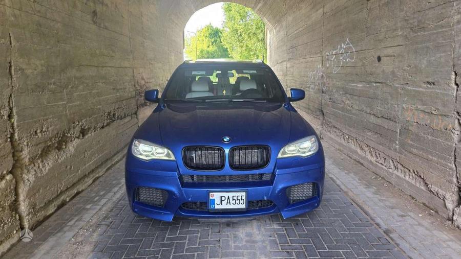 Blue BMW X5 M 2011 in Kedainiai, with an engine capacity of 4.40 L and mileage of 270 thousand km for 19999 €, photo 51 on AUTOMOTO.COM.LV