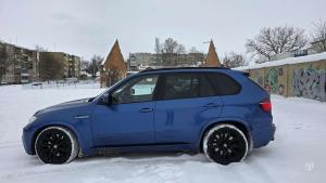 Blue BMW X5 M 2011 in Kedainiai, with an engine capacity of 4.40 L and mileage of 270 thousand km for 19999 €, photo 55 on AUTOMOTO.COM.LV