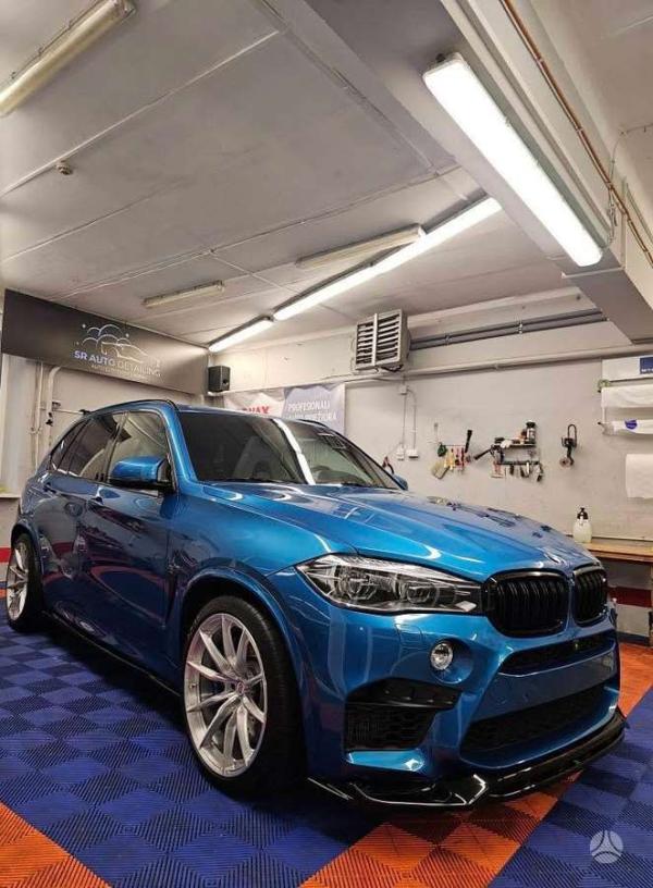 Blue BMW X5 M 2016 in Siauliai, with an engine capacity of 4.40 L and mileage of 90 thousand km for 39000 €, photo 8 on AUTOMOTO.COM.LV