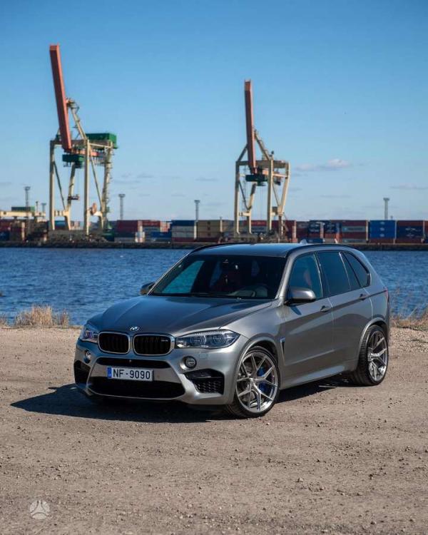 Brown BMW X5 M 2015 in Jurmala, with an engine capacity of 4.40 L and mileage of 127 thousand km for 41500 €, photo 3 on AUTOMOTO.COM.LV