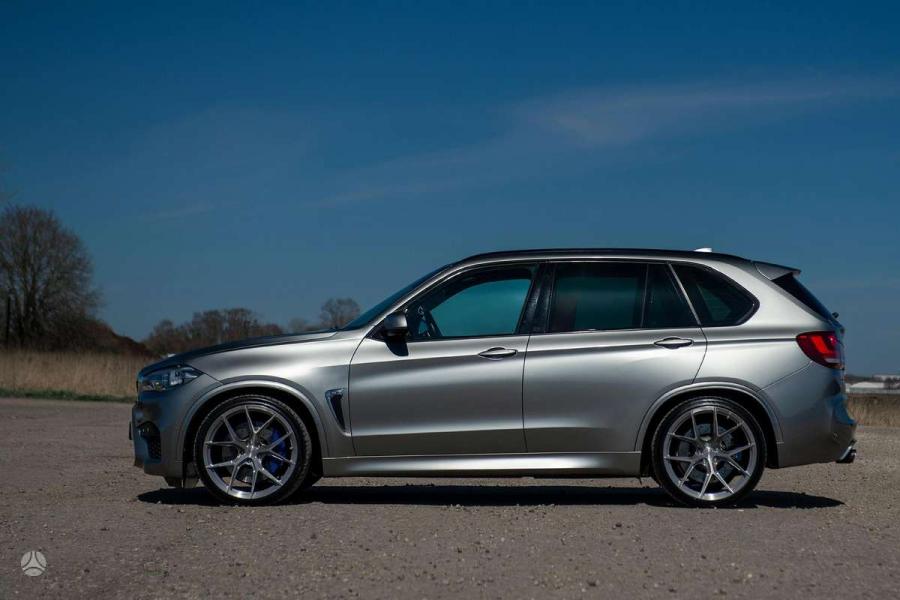 Brown BMW X5 M 2015 in Jurmala, with an engine capacity of 4.40 L and mileage of 127 thousand km for 41500 €, photo 4 on AUTOMOTO.COM.LV