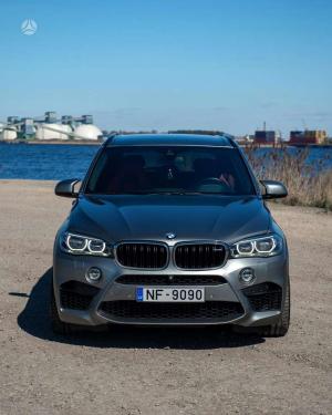 Brown BMW X5 M 2015 in Jurmala, with an engine capacity of 4.40 L and mileage of 127 thousand km for 41500 €, photo 6 on AUTOMOTO.COM.LV