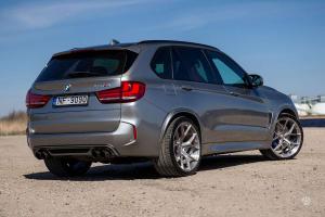 Brown BMW X5 M 2015 in Jurmala, with an engine capacity of 4.40 L and mileage of 127 thousand km for 41500 €, photo 8 on AUTOMOTO.COM.LV