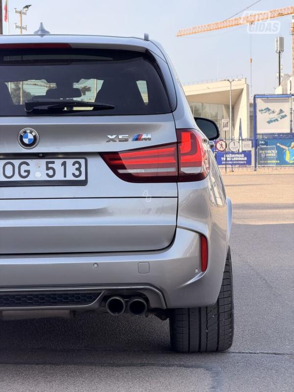 Pelēks BMW X5 M 2015 Viļņa, ar dzinēja tilpumu 4.40 L un nobraukumu 189 tūkst. km par 27500 €, foto 3 vietnē AUTOMOTO.COM.LV