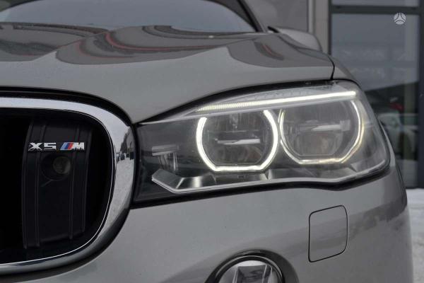 Pelēks BMW X5 M 2016 Viļņa, ar dzinēja tilpumu 4.40 L un nobraukumu 184 tūkst. km par 32000 €, foto 10 vietnē AUTOMOTO.COM.LV