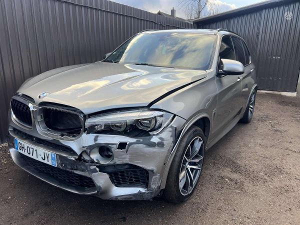 Pelēks BMW X5 M 2017 Kauņa, ar dzinēja tilpumu 4.40 L un nobraukumu 160 tūkst. km par 16900 €, foto 3 vietnē AUTOMOTO.COM.LV