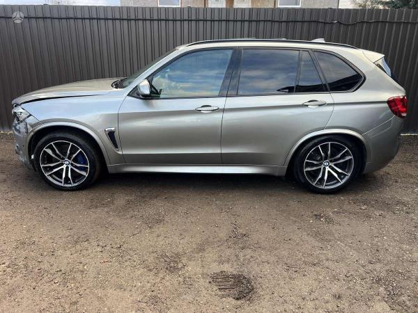 Pelēks BMW X5 M 2017 Kauņa, ar dzinēja tilpumu 4.40 L un nobraukumu 160 tūkst. km par 16900 €, foto 4 vietnē AUTOMOTO.COM.LV