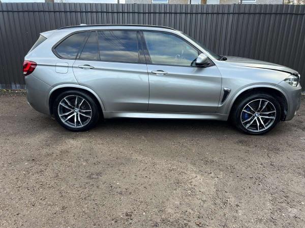 Pelēks BMW X5 M 2017 Kauņa, ar dzinēja tilpumu 4.40 L un nobraukumu 160 tūkst. km par 16900 €, foto 5 vietnē AUTOMOTO.COM.LV