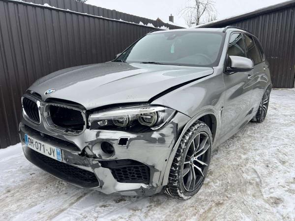 Pelēks BMW X5 M 2017 Kauņa, ar dzinēja tilpumu 4.40 L un nobraukumu 160 tūkst. km par 16900 €, foto 3 vietnē AUTOMOTO.COM.LV