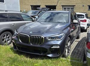 Pelēks BMW X5 M 2019 Klaipėda, ar dzinēja tilpumu 3.00 L un nobraukumu 150 tūkst. km par 32000 €, foto  vietnē AUTOMOTO.COM.LV