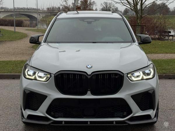 Pelēks BMW X5 M 2020 Jelgava, ar dzinēja tilpumu 4.40 L un nobraukumu 106 tūkst. km par 69000 €, foto 6 vietnē AUTOMOTO.COM.LV