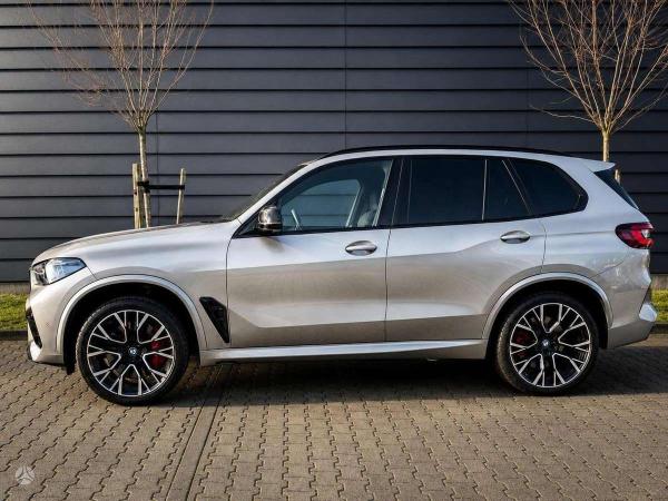 Серый БМВ Х5 М 2022 в Вильнюс, объемом двигателя 4.40 л и пробегом 61 тыс. км за 79900 €, фото 5 на AUTOMOTO.COM.LV