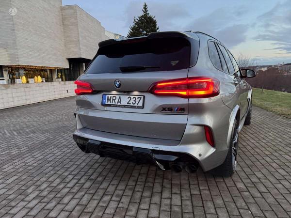 Pelēks BMW X5 M 2023 Viļņa, ar dzinēja tilpumu 4.40 L un nobraukumu 72 tūkst. km par 91900 €, foto 6 vietnē AUTOMOTO.COM.LV