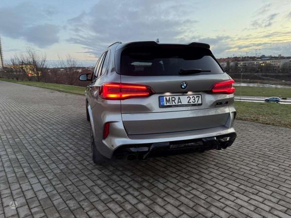 Pelēks BMW X5 M 2023 Viļņa, ar dzinēja tilpumu 4.40 L un nobraukumu 72 tūkst. km par 91900 €, foto 7 vietnē AUTOMOTO.COM.LV