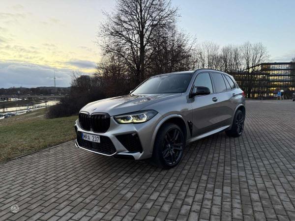 Pelēks BMW X5 M 2023 Viļņa, ar dzinēja tilpumu 4.40 L un nobraukumu 72 tūkst. km par 91900 €, foto 4 vietnē AUTOMOTO.COM.LV