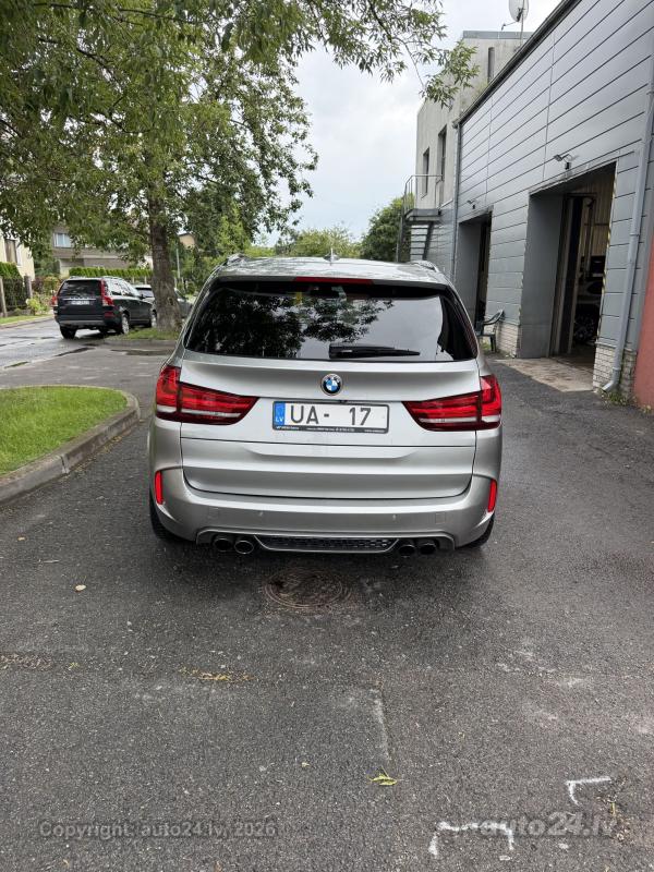 Grey BMW X5 M 2015 in Riga, with an engine capacity of 4.40 L and mileage of 250 thousand km for 27000 €, photo 6 on AUTOMOTO.COM.LV