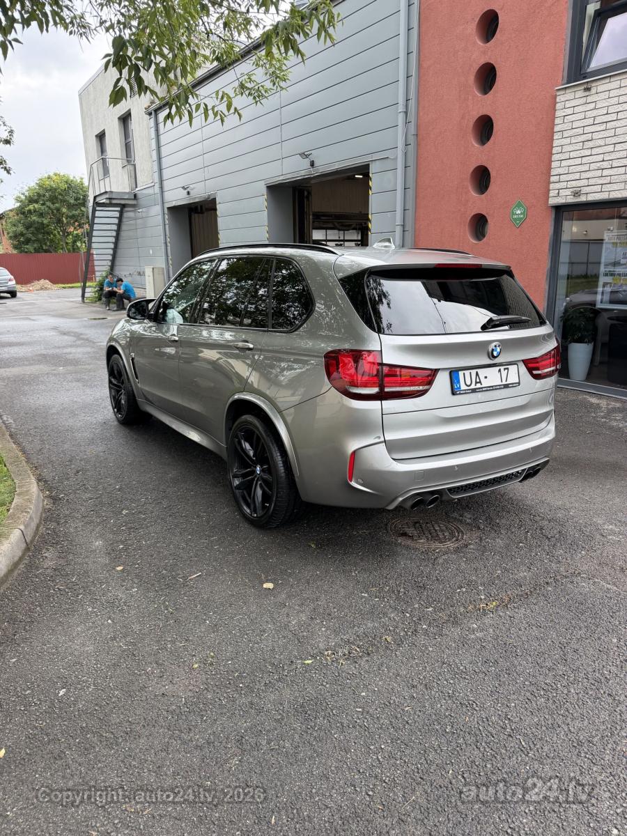 Grey BMW X5 M 2015 in Riga, with an engine capacity of 4.40 L and mileage of 250 thousand km for 27000 €, photo 7 on AUTOMOTO.COM.LV