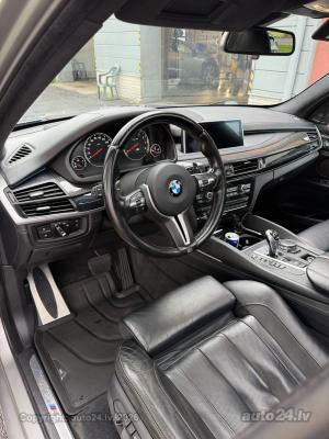 Grey BMW X5 M 2015 in Riga, with an engine capacity of 4.40 L and mileage of 250 thousand km for 27000 €, photo 16 on AUTOMOTO.COM.LV