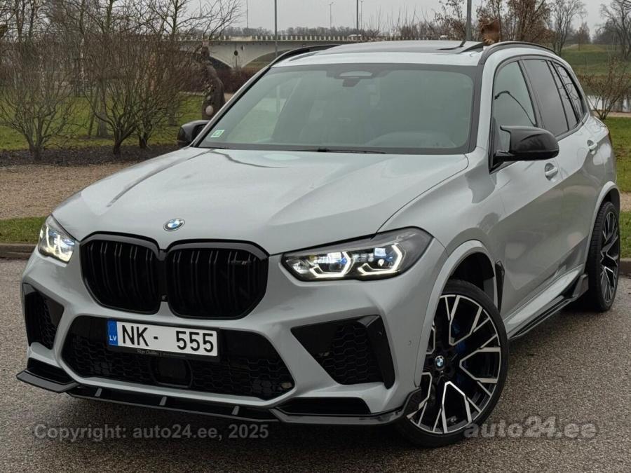 Grey BMW X5 M 2020 in Riga, with an engine capacity of 4.40 L and mileage of 106 thousand km for 67900 €, photo 1 on AUTOMOTO.COM.LV