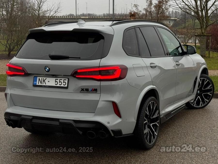 Pelēks BMW X5 M 2020 Rīga, ar dzinēja tilpumu 4.40 L un nobraukumu 106 tūkst. km par 67900 €, foto 4 vietnē AUTOMOTO.COM.LV