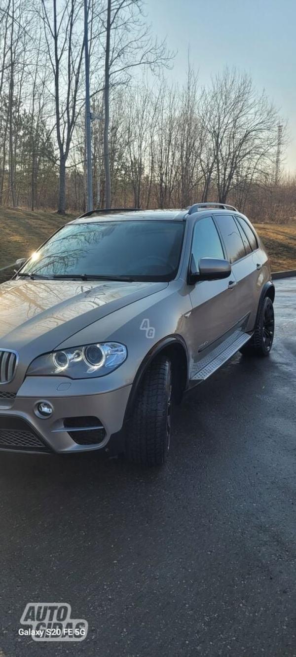 BMW X5 2011 in Anyksciai, with an engine capacity of 3.00 L and mileage of 286 thousand km for 11000 €, photo 2 on AUTOMOTO.COM.LV