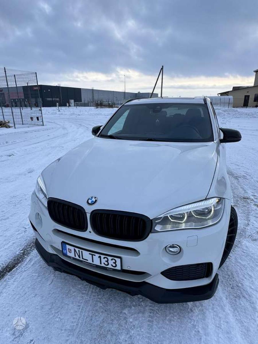 BMW X5 2015 in Panevezys, with an engine capacity of 4.40 L and mileage of 74 thousand km for 27000 €, photo 3 on AUTOMOTO.COM.LV
