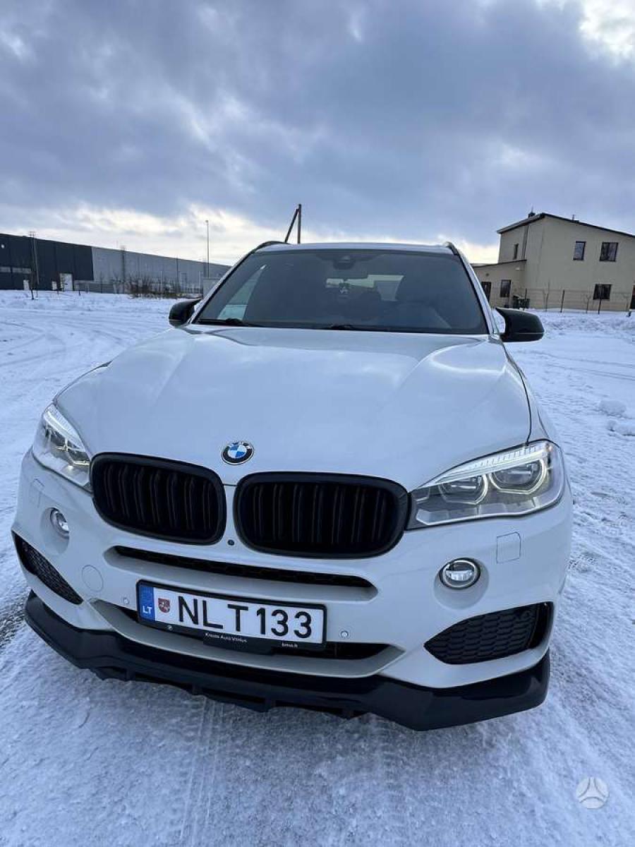 BMW X5 2015 in Panevezys, with an engine capacity of 4.40 L and mileage of 74 thousand km for 27000 €, photo 5 on AUTOMOTO.COM.LV