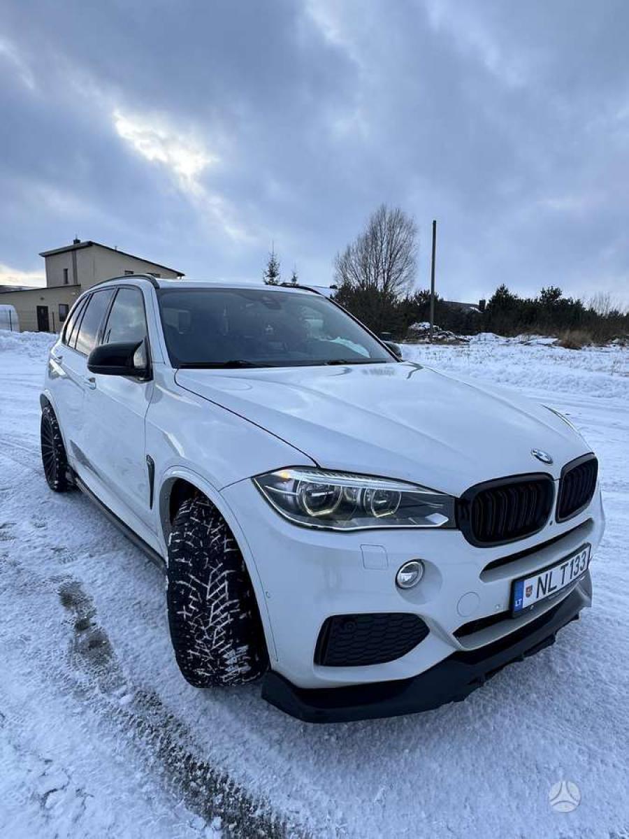 BMW X5 2015 in Panevezys, with an engine capacity of 4.40 L and mileage of 74 thousand km for 27000 €, photo 6 on AUTOMOTO.COM.LV
