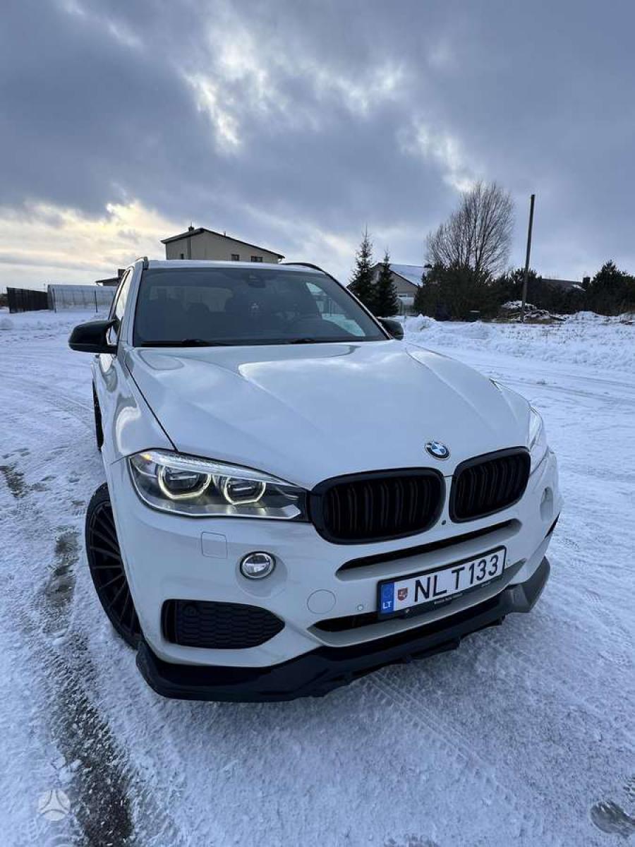 BMW X5 2015 in Panevezys, with an engine capacity of 4.40 L and mileage of 74 thousand km for 27000 €, photo 7 on AUTOMOTO.COM.LV