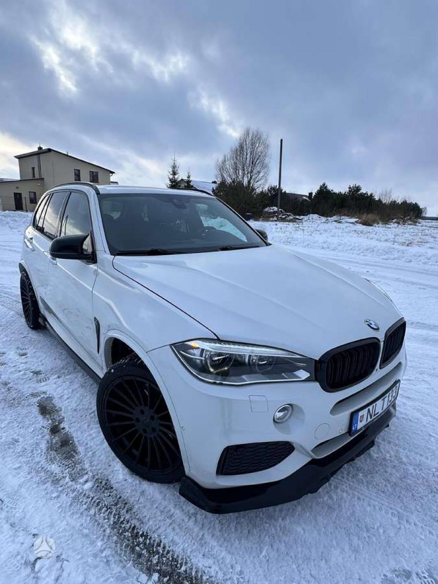 BMW X5 2015 in Panevezys, with an engine capacity of 4.40 L and mileage of 74 thousand km for 27000 €, photo 8 on AUTOMOTO.COM.LV