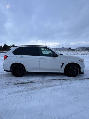 BMW X5 2015 in Panevezys, with an engine capacity of 4.40 L and mileage of 74 thousand km for 27000 €, photo 12 on AUTOMOTO.COM.LV
