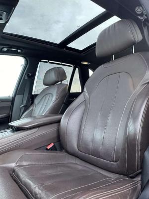 BMW X5 2015 in Panevezys, with an engine capacity of 4.40 L and mileage of 74 thousand km for 27000 €, photo 34 on AUTOMOTO.COM.LV