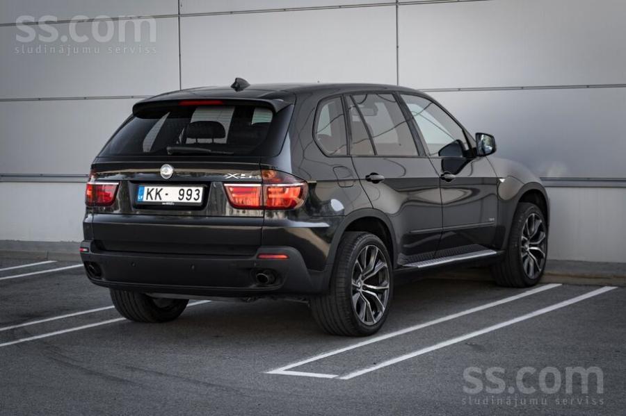Orange BMW X5 2007 in Riga, with an engine capacity of 3.00 L and mileage of 258 thousand km for 9552 €, photo 5 on AUTOMOTO.COM.LV