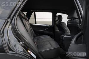 Orange BMW X5 2007 in Riga, with an engine capacity of 3.00 L and mileage of 258 thousand km for 9552 €, photo 13 on AUTOMOTO.COM.LV