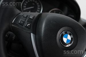 Orange BMW X5 2007 in Riga, with an engine capacity of 3.00 L and mileage of 258 thousand km for 9552 €, photo 20 on AUTOMOTO.COM.LV