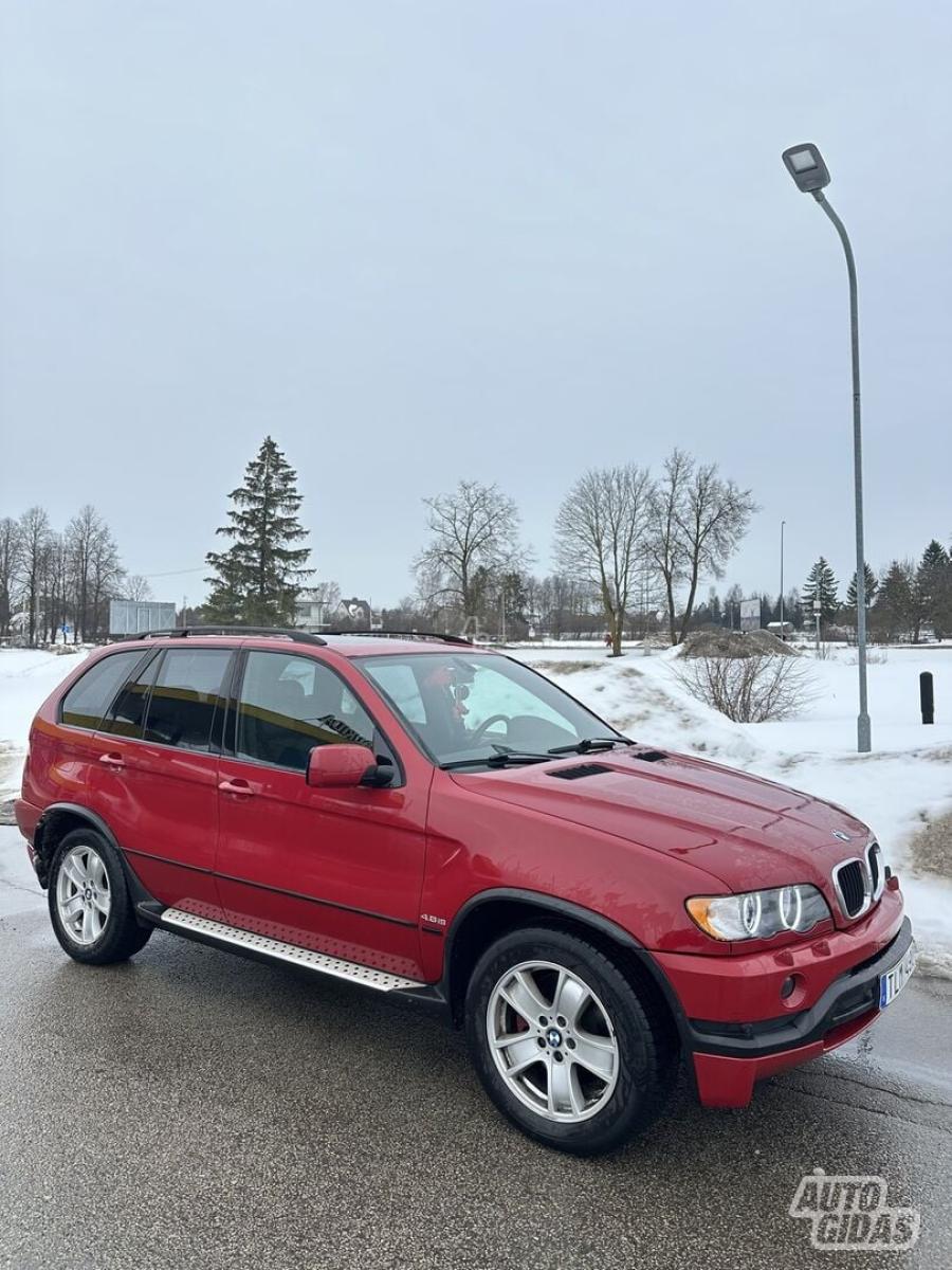 Red BMW X5 2002 in Siauliai, with an engine capacity of 4.60 L and mileage of 231 thousand km for 4200 €, photo 1 on AUTOMOTO.COM.LV