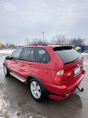 Red BMW X5 2002 in Siauliai, with an engine capacity of 4.60 L and mileage of 231 thousand km for 4200 €, photo 3 on AUTOMOTO.COM.LV