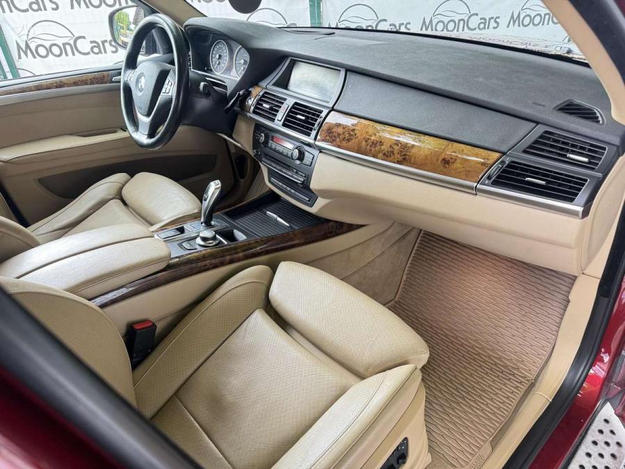 Red BMW X5 2009 in Vilnius, with an engine capacity of 2.99 L and mileage of 337 thousand km for 7500 €, photo 21 on AUTOMOTO.COM.LV