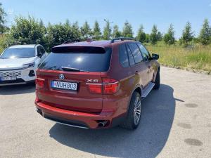 Красный БМВ Х5 2010 в Вильнюс, объемом двигателя 2.98 л и пробегом 182 тыс. км за 6750 €, фото 6 на AUTOMOTO.COM.LV